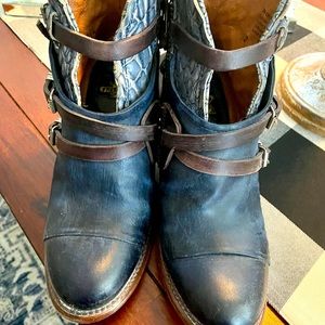 Freebird by Steven | Shoes | Freebird Boot Crue Navy Size 8 Worn A Couple Times In Amazing ...